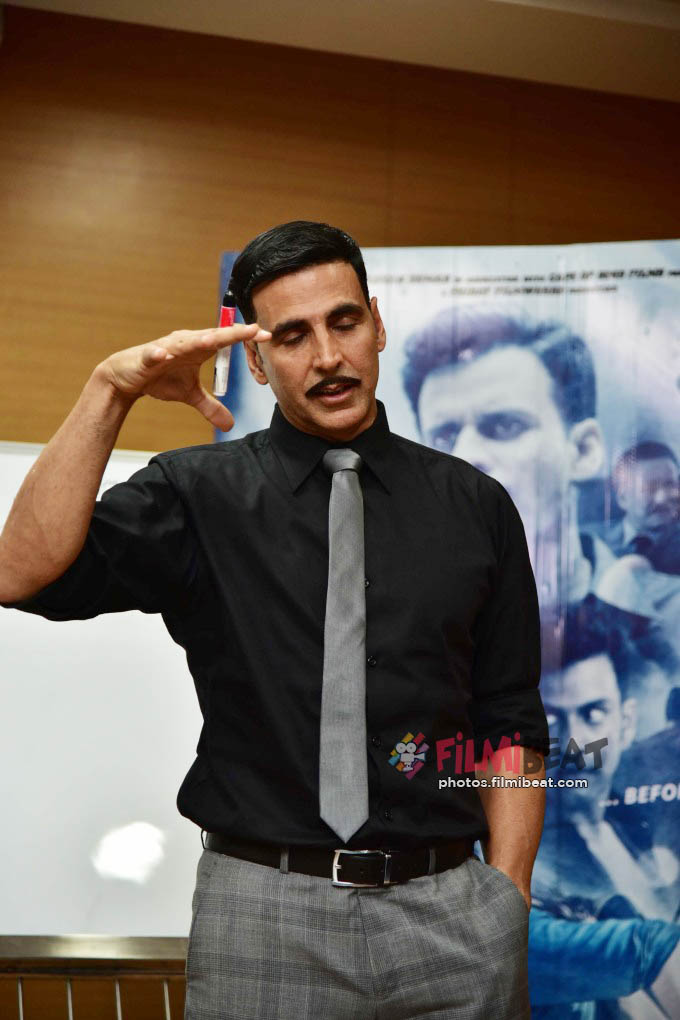 Akshay Kumar & Tapsee Pannu Naam Shabana Press Meet - Filmibeat
