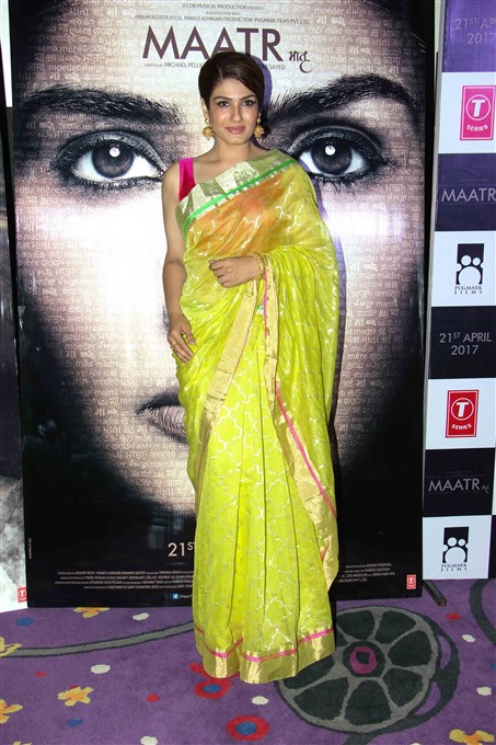 Raveena Tandon's Trailer Launch Of Film Maatr - Filmibeat
