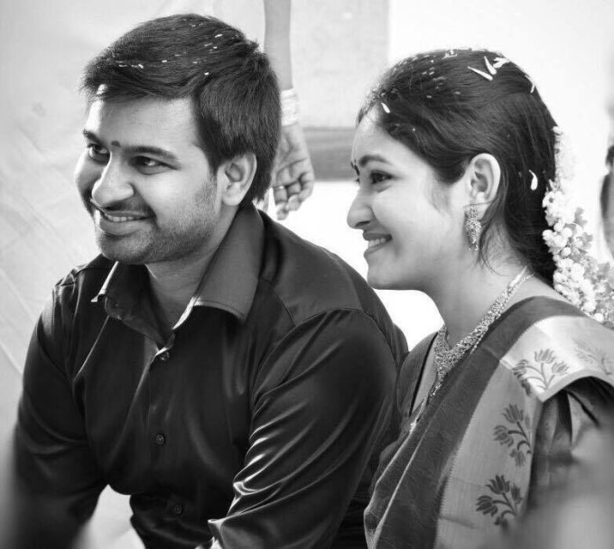 Singer Sri Teja & Valli Gayatri Engagement - Filmibeat