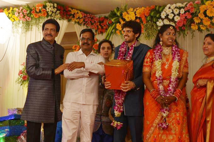 Actor Nizhalgal Ravi Son Wedding Reception - Filmibeat