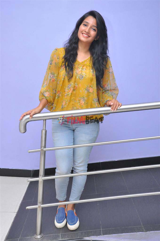 Deepti Shetty Photos: Find Latest HD Images, Pictures, Stills & Pics ...