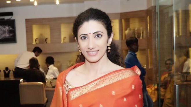 Dimpy Fadhya Khan Photos: Find Latest HD Images, Pictures, Stills ...