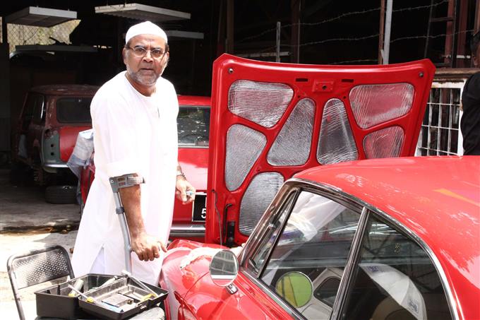 Gilli Bambaram Goli Tamil Movie: Pooja, Shooting Stills, Location ...