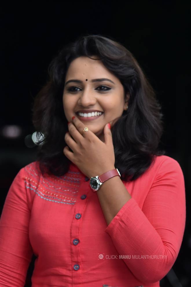 Pratheeksha G Pradeep Photos: Find Latest HD Images, Pictures, Stills ...