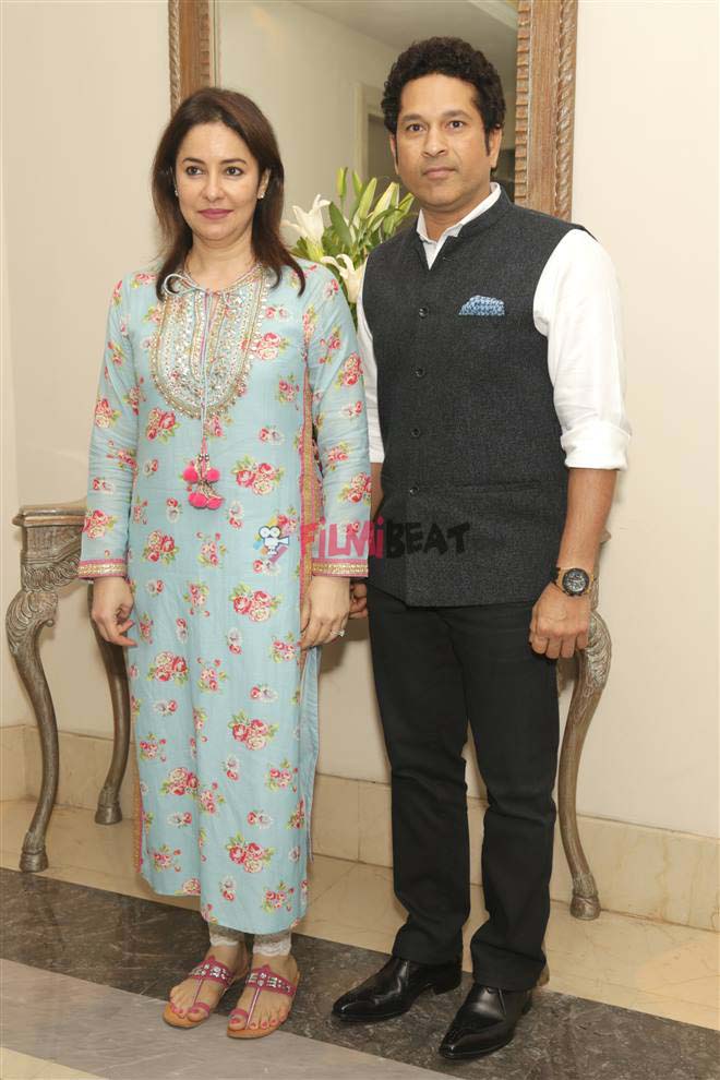 Sachin Tendulkar After Meeting Narendra Modi For Sachin A Million ...