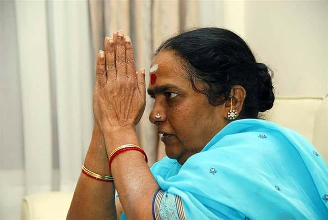 Unseen Photos Of Parvathamma Rajkumar - Filmibeat