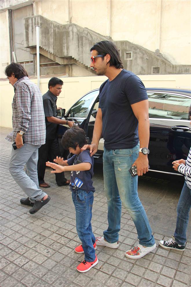Zayed Khan With Family Spotted At Juhu PVR - Filmibeat