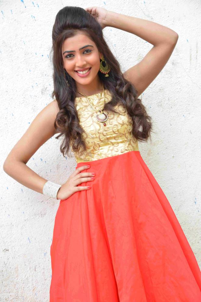 Rachitha Photos: Find Latest HD Images, Pictures, Stills & Pics - Filmibeat