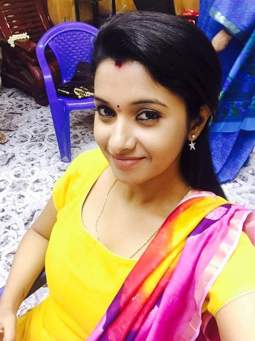 Serial Actress Priya Bhavani Shankar Enter Tamil Cinema - Filmibeat