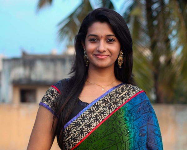 Serial Actress Priya Bhavani Shankar Enter Tamil Cinema - Filmibeat