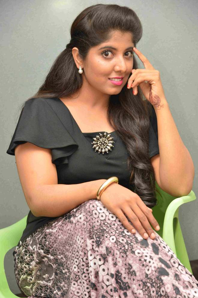 Chitra Rangaswamy Photos: Find Latest HD Images, Pictures, Stills ...