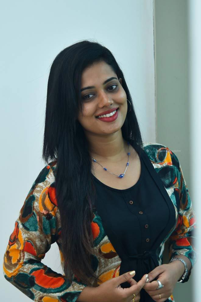 Remya S Panicker Photos: Find Latest HD Images, Pictures, Stills & Pics ...