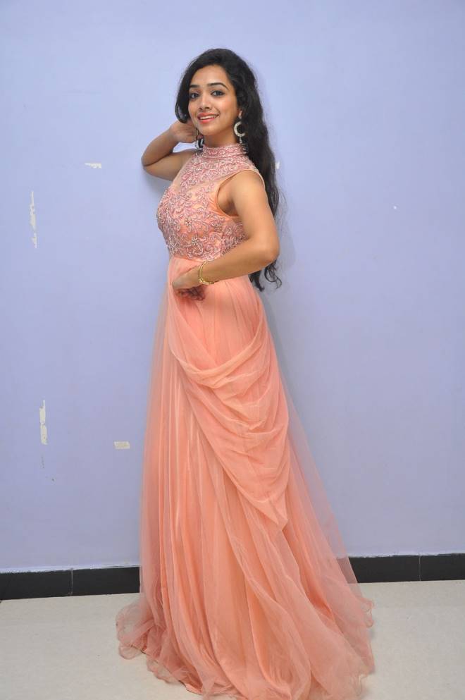 Meghana Photos: Find Latest HD Images, Pictures, Stills & Pics - Filmibeat
