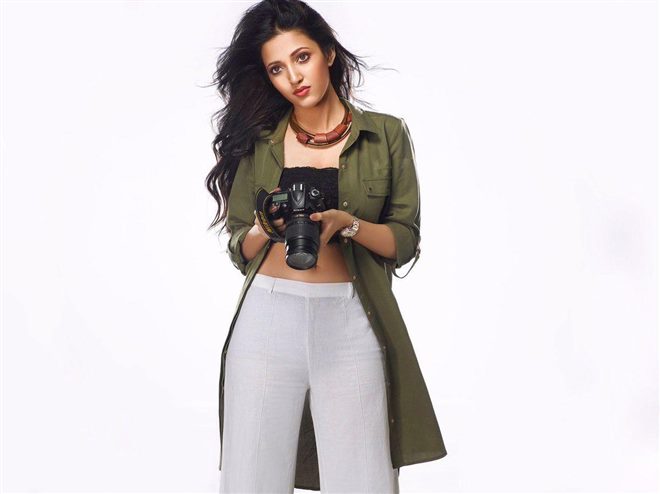 Neha Shetty Latest 2017 Photoshoot - Filmibeat