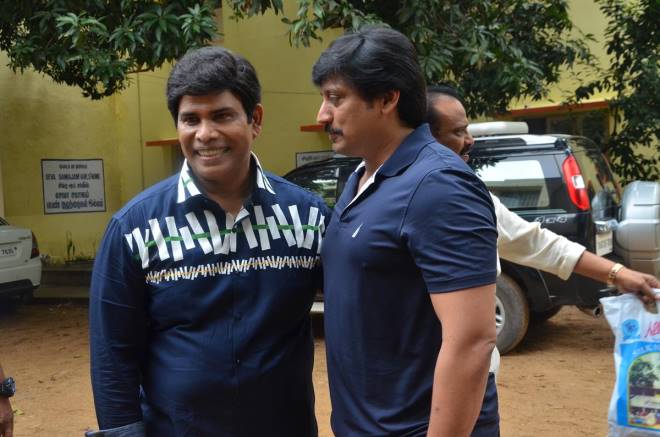 Actor Anandaraj Birthday Celebration - Filmibeat