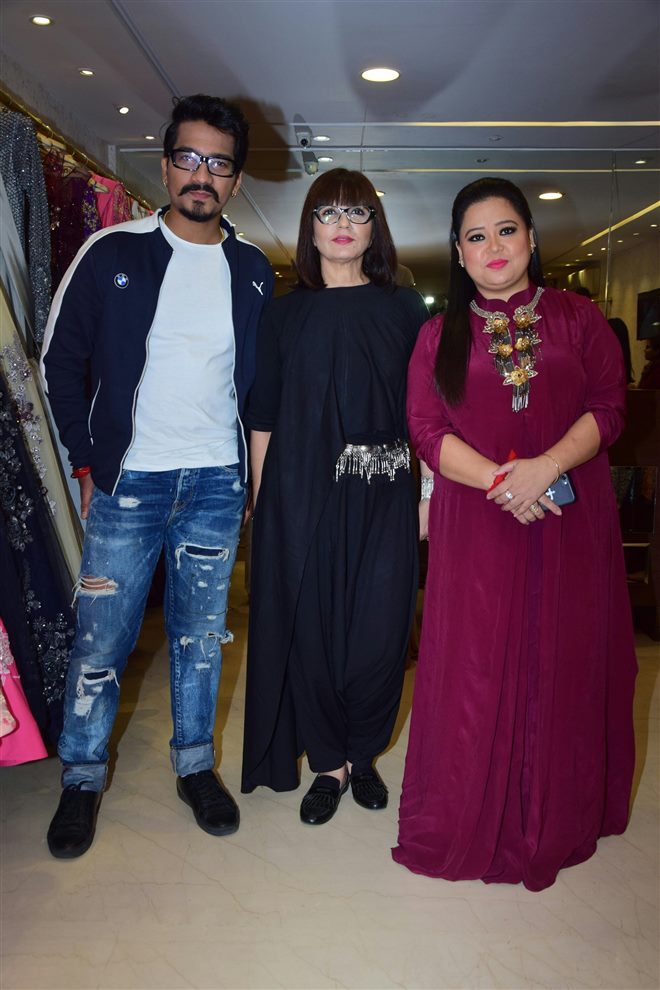 Bharati and Harsh Visit Neeta Lulla Store - Filmibeat