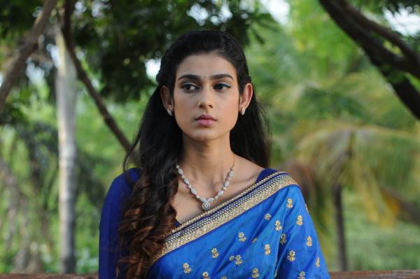 Malli Rava Telugu Movie: Pooja, Shooting Stills, Location Photos ...