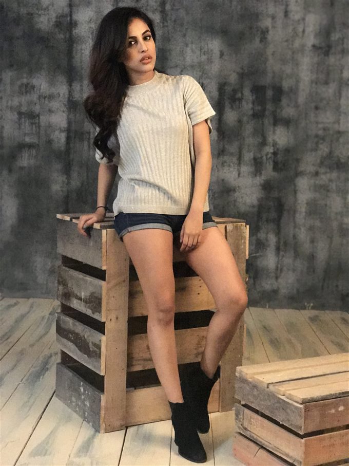 Priya Banerjee Latest Photoshoot - Filmibeat
