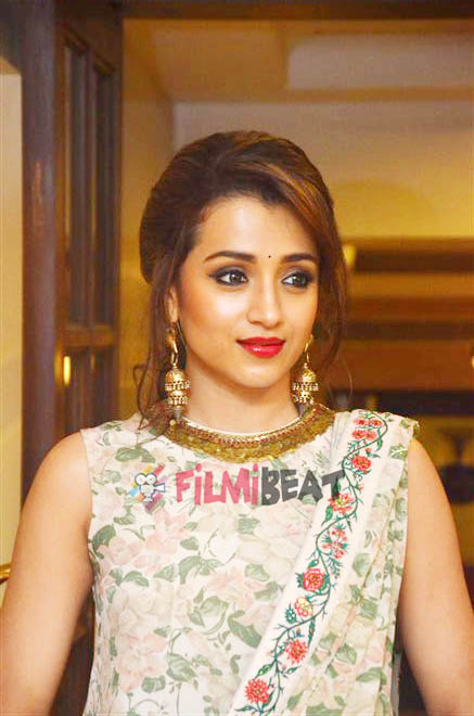 Trisha Joins Hands With UNICEF To Promote Child Rights - Filmibeat