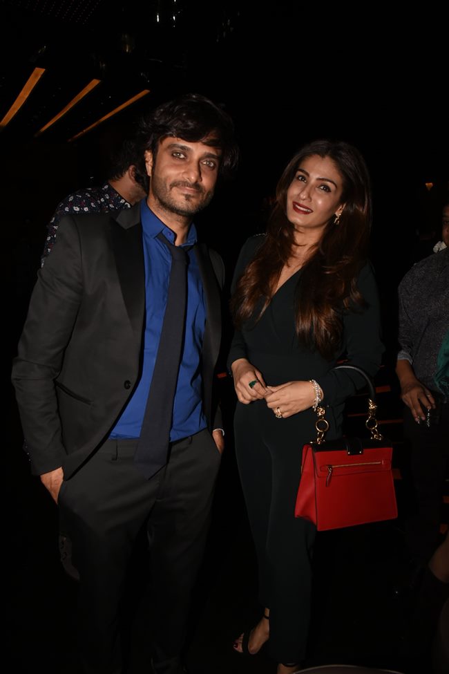 Raveena, Tusshar Kapoor & Rahul Bose At Tanuj Garg Birthday Bash ...