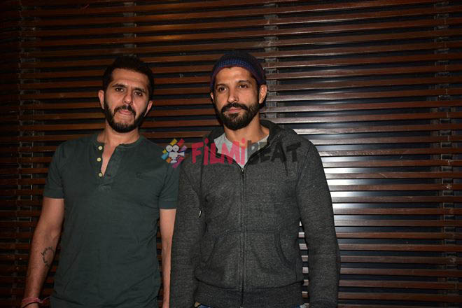 Team Gold Celebrate The Wrap Of Their Film - Filmibeat