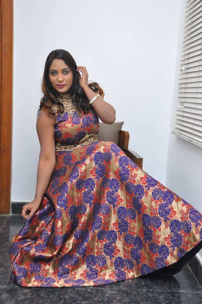 Megana Photos: Find Latest HD Images, Pictures, Stills & Pics - Filmibeat