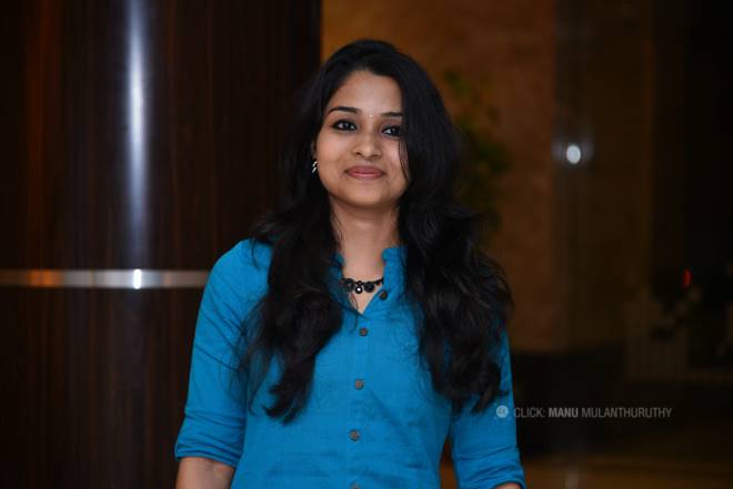 Vinitha Koshy Photos: Find Latest HD Images, Pictures, Stills & Pics ...