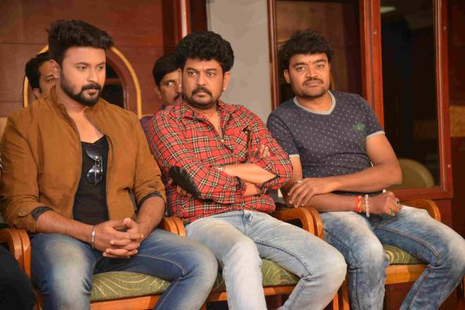 Mr.LLB Press Meet - Filmibeat