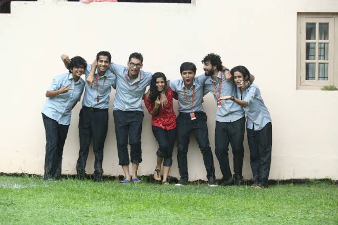 Anandam Telugu Movie: Pooja, Shooting Stills, Location Photos & First ...