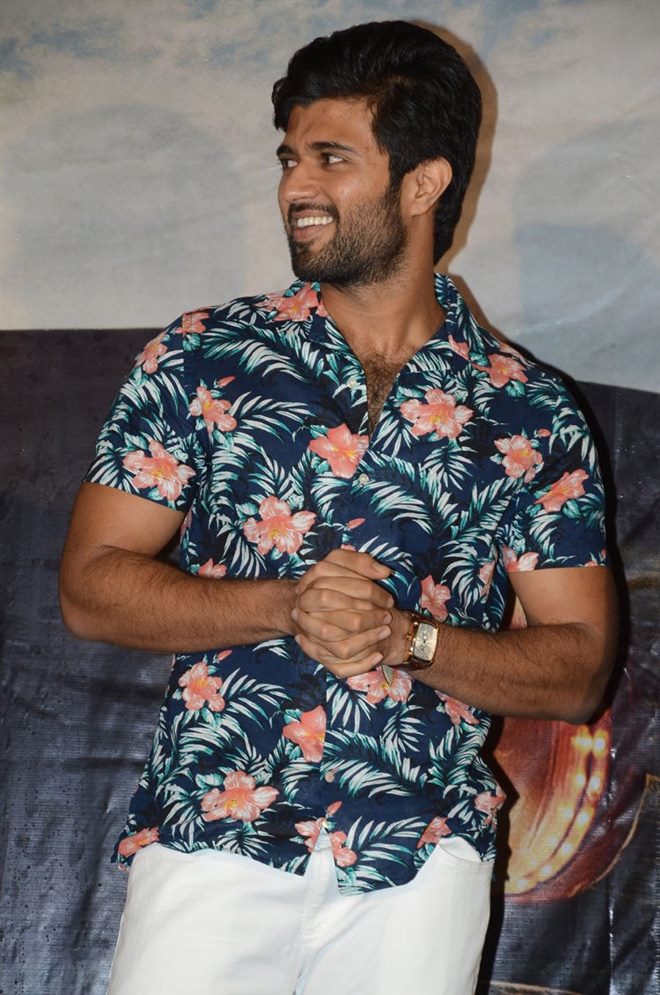 Taxiwala Movie Teaser Launch - Filmibeat