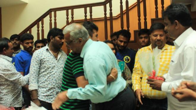 Shiva Rajkumar Celebrates His 56th Birthday With Fans - Filmibeat