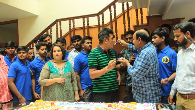 Shiva Rajkumar Celebrates His 56th Birthday With Fans - Filmibeat