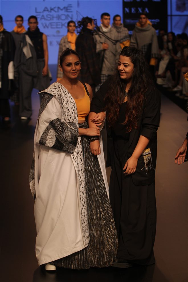 Huma Qureshi & Saqib Saleem walk the ramp at the Lakme Fashion Week ...