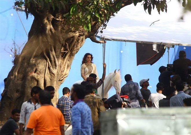 Manikarnika Telugu Movie: Pooja, Shooting Stills, Location Photos ...