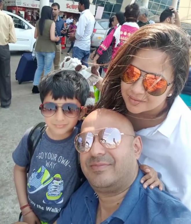 Reema Sen Family - Filmibeat
