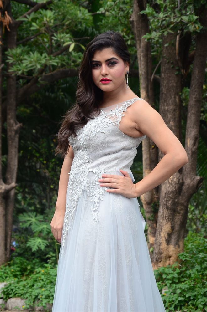 Shipra Gur Photos: Find Latest HD Images, Pictures, Stills & Pics ...