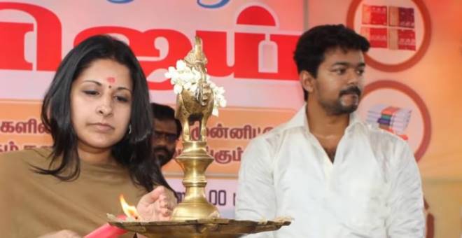 Actor Vijay Family Photos with Wife Sangeetha and their Childrens ...