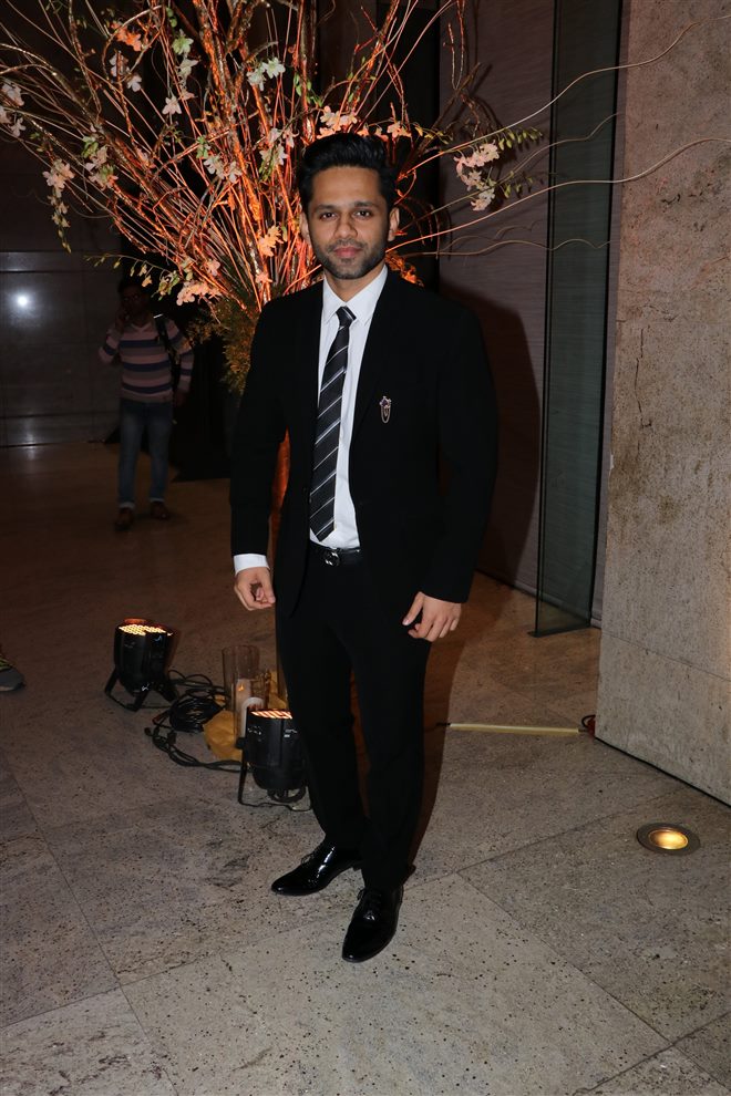 Alka Yagnik's Daughter Syesha Kapoor And Amit Desai’s Star-Studded ...