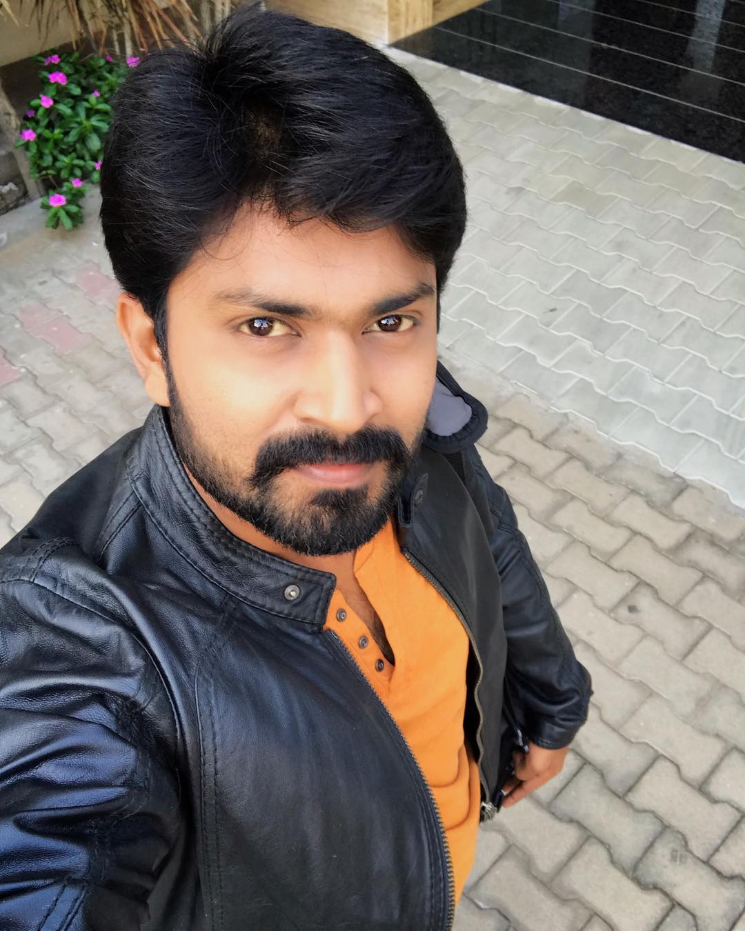 Dhiraviam Rajakumaran Photos: Find Latest HD Images, Pictures, Stills ...