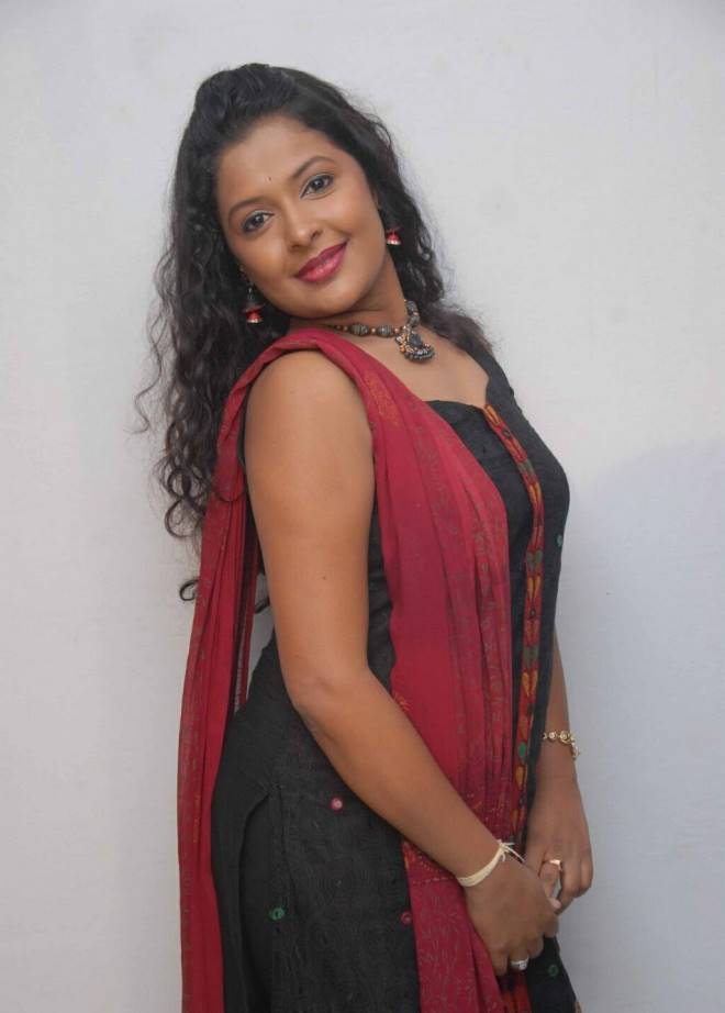 Jayashree Photos: Find Latest HD Images, Pictures, Stills & Pics ...