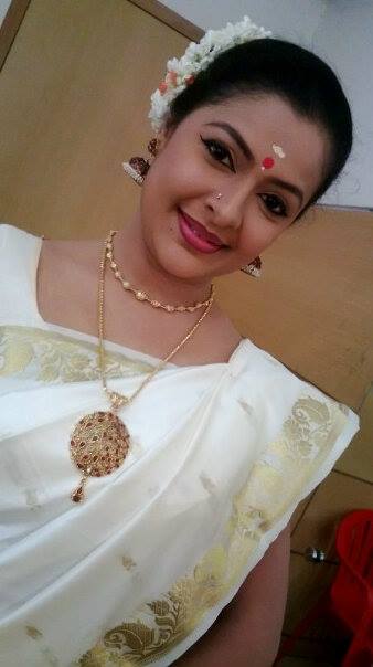 Jayashree Photos: Find Latest HD Images, Pictures, Stills & Pics ...