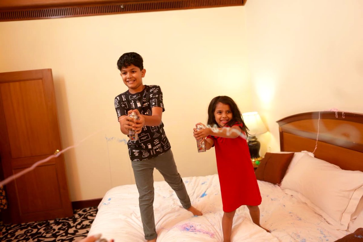 Kannada Actor Sri Murali Celebrates New Year 2018 With His Family ...