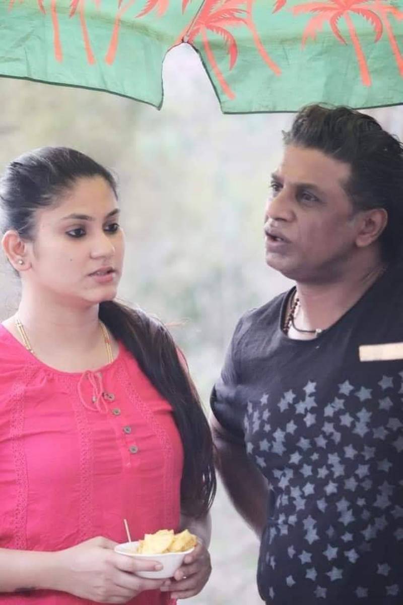 Duniya Vijay Second Wife Keerthi Gowda Unseen Photos - Filmibeat