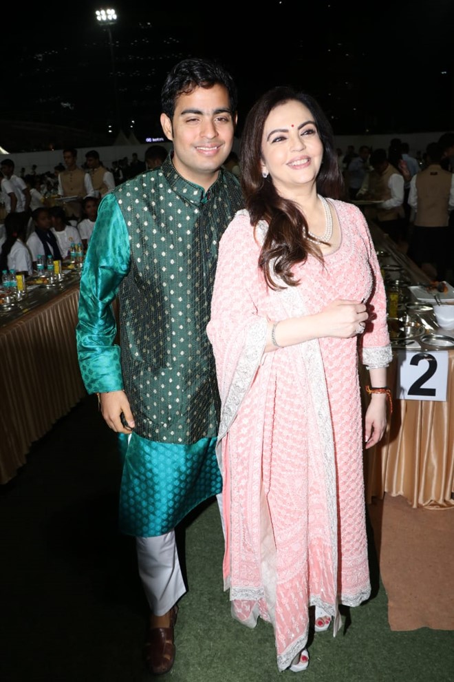 Inauguration Of Dhirubhai Ambani Square At JIO Wolrd Centre Photos ...