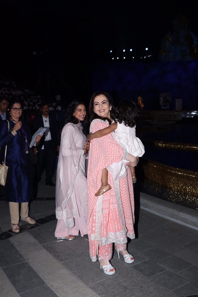 Inauguration Of Dhirubhai Ambani Square At JIO Wolrd Centre Photos ...