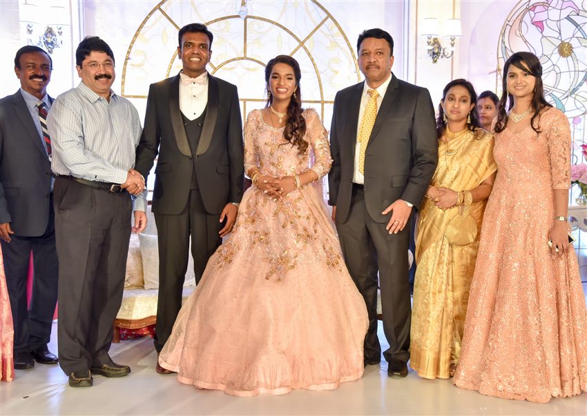 Dr.S.M Balaji Daughter Marriage Reception Photos - Filmibeat