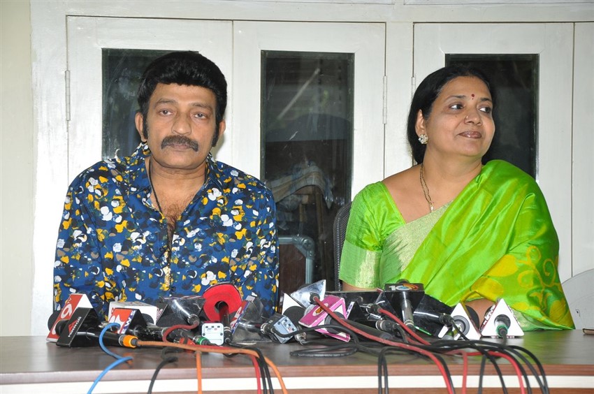Jeevitha Rajasekhar Press Meet Photos - Filmibeat