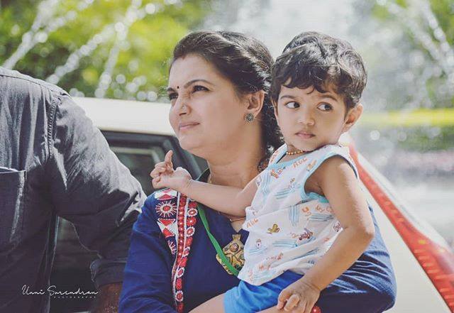 Saranya Mohan Family Photos 2019 - Filmibeat