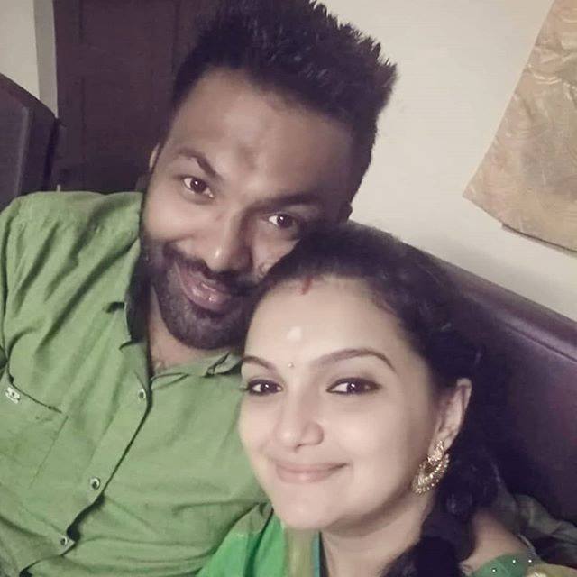 Saranya Mohan Family Photos 2019 - Filmibeat