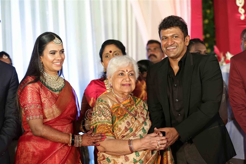 Yuvarajkumar Wedding Reception Photos - Filmibeat